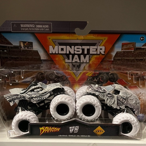 Monster Jam | Toys | Monster Jam Dragon Vs Yeti Max Contrast 222 Series ...